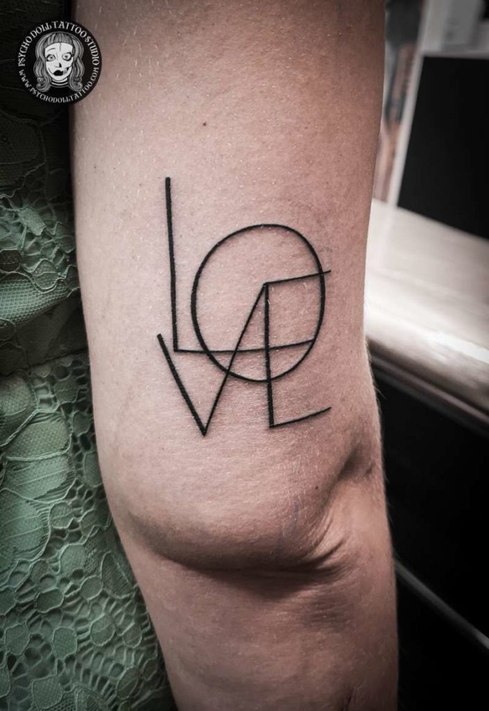 📝 Tattoos with Texts, words and Phrases